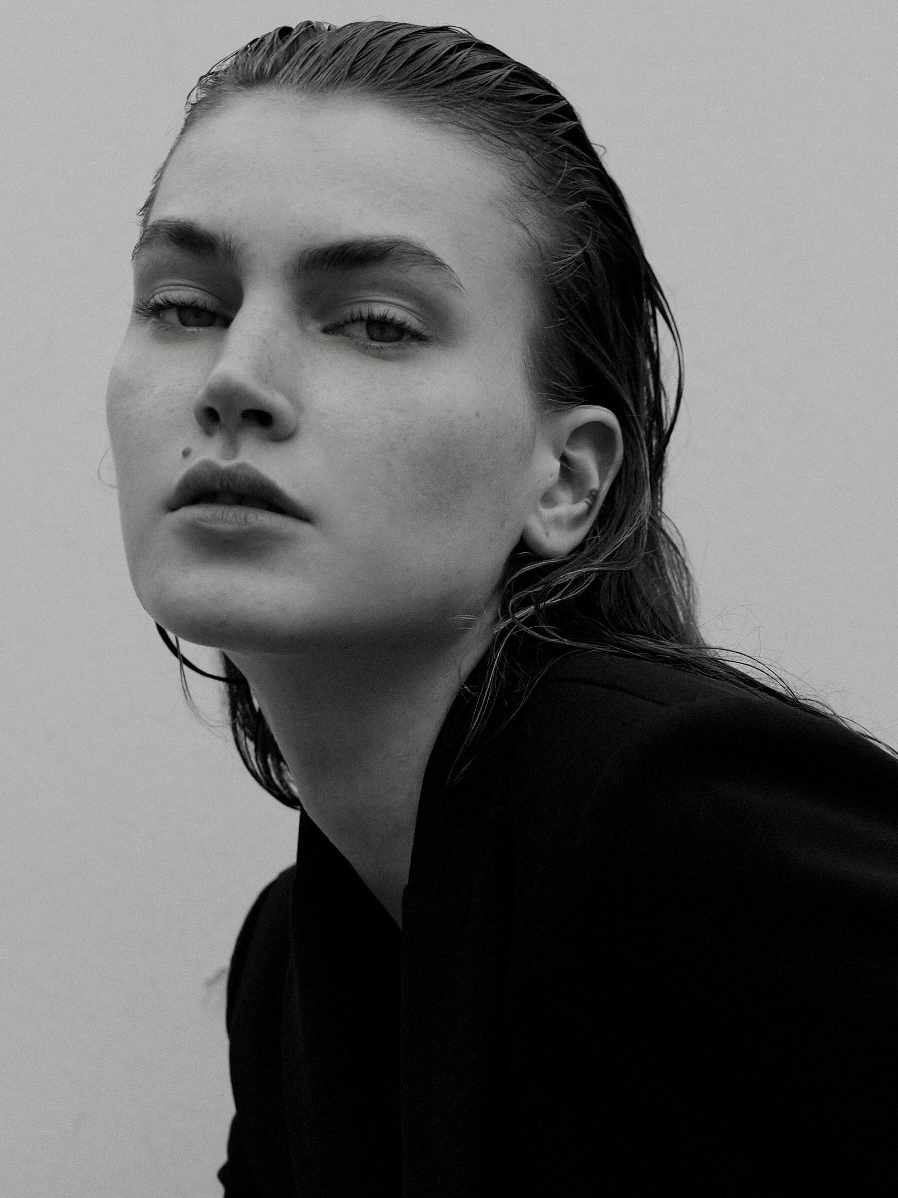 WOMEN - 广州丰潮文化传播有限公司