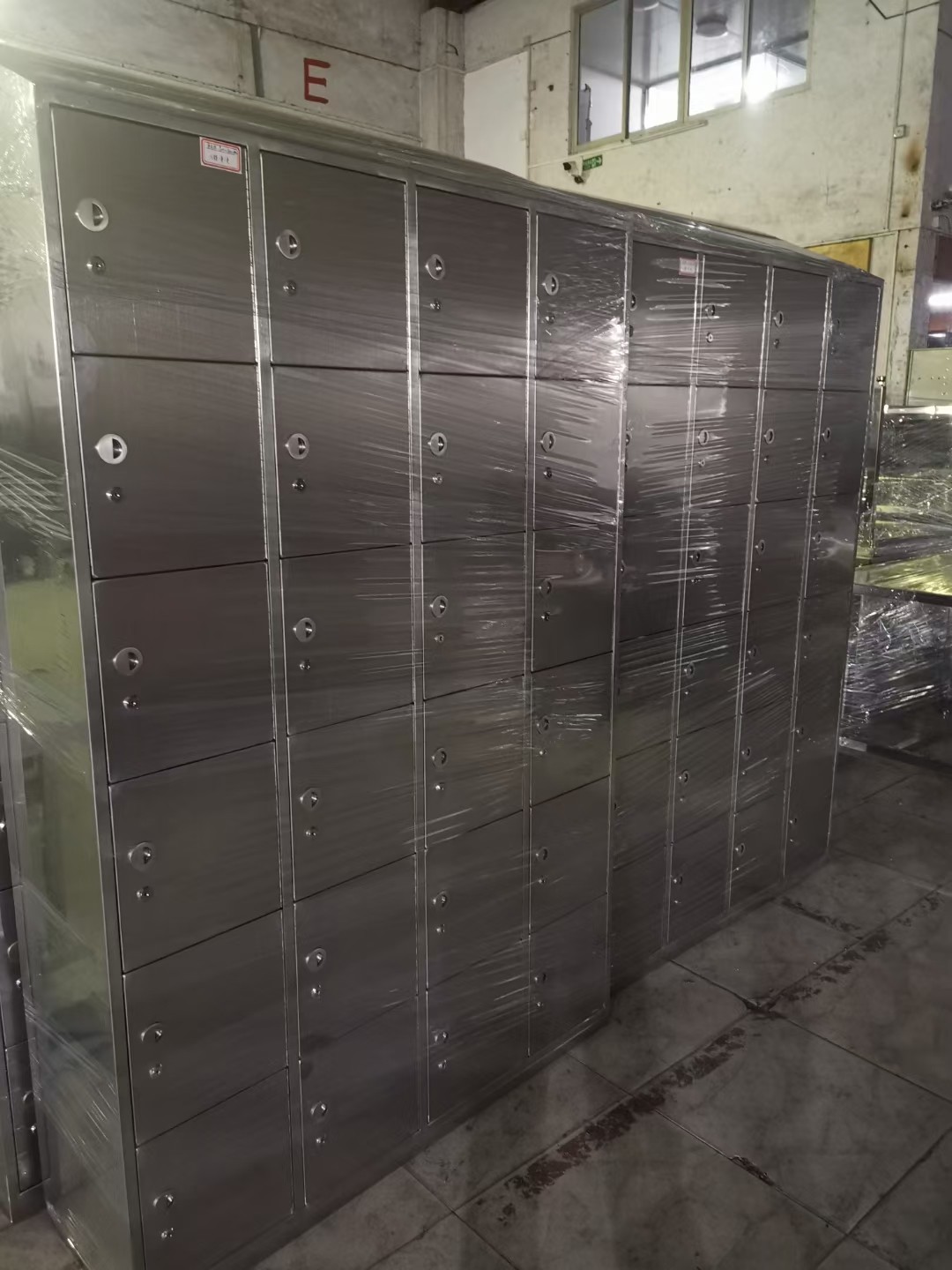 不锈钢储物柜 - 佛山市腾力机电设备有限公司