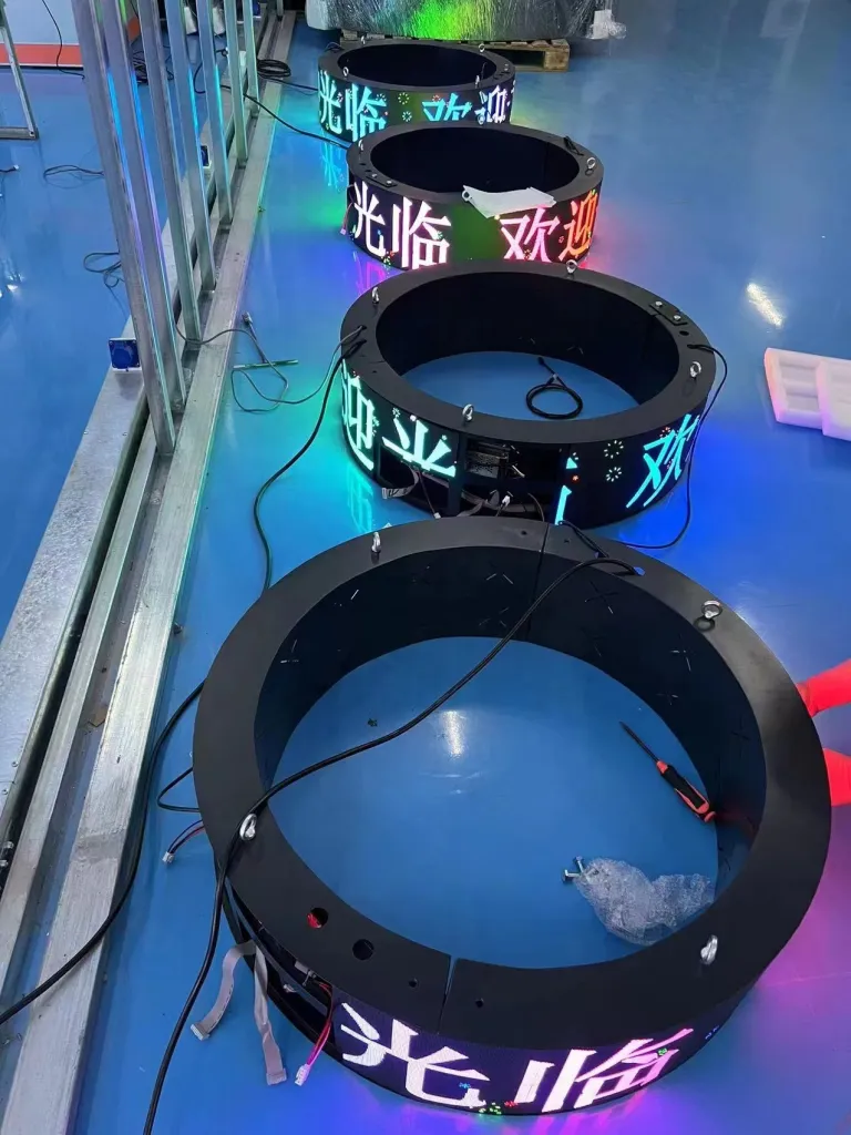 P1.875 Flexible LED Screen Wave Curved Video Wall Splicing Screen LED ...